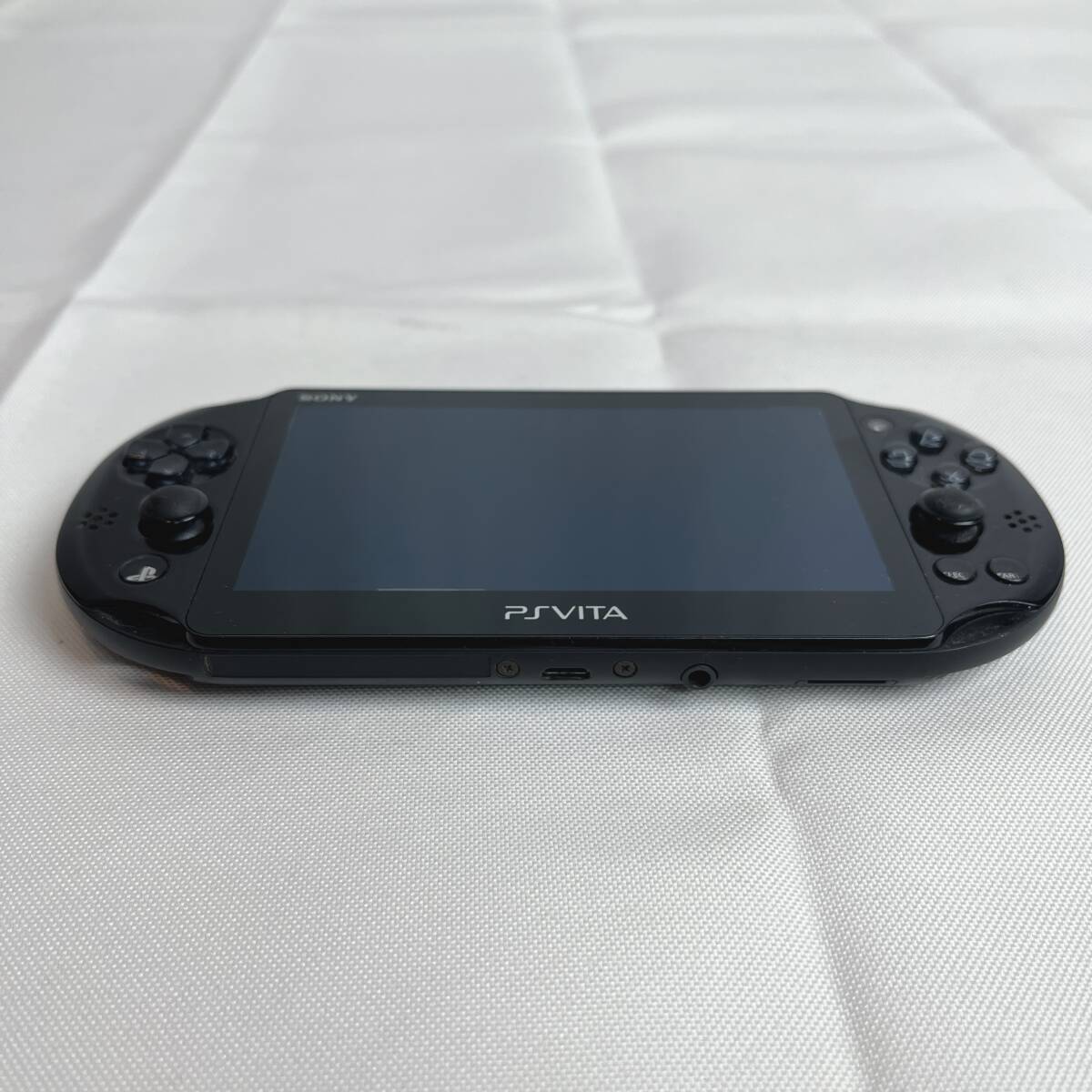 PSVITA 本体 ブラック PCH-2000 SONY PlayStation VITA(PS Vita本体)｜売買されたオークション情報、yahooの商品情報をアーカイブ公開 ...