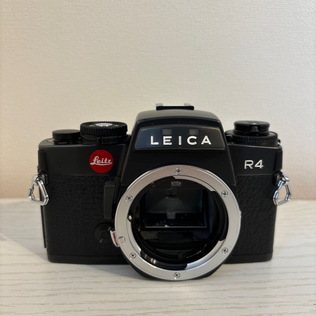 Yahoo!オークション - LEICA R4 ライカ フィルムカメラ ボディ Black ...