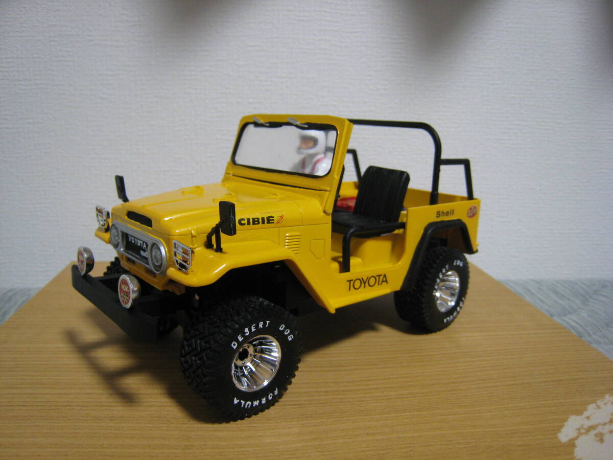 Yahoo!オークション - アオシマ 1/20 トヨタ ランドクルーザー BJ40 プ...
