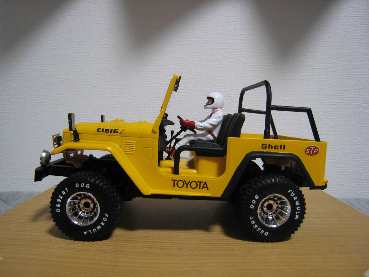 Yahoo!オークション - アオシマ 1/20 トヨタ ランドクルーザー BJ40 プ...
