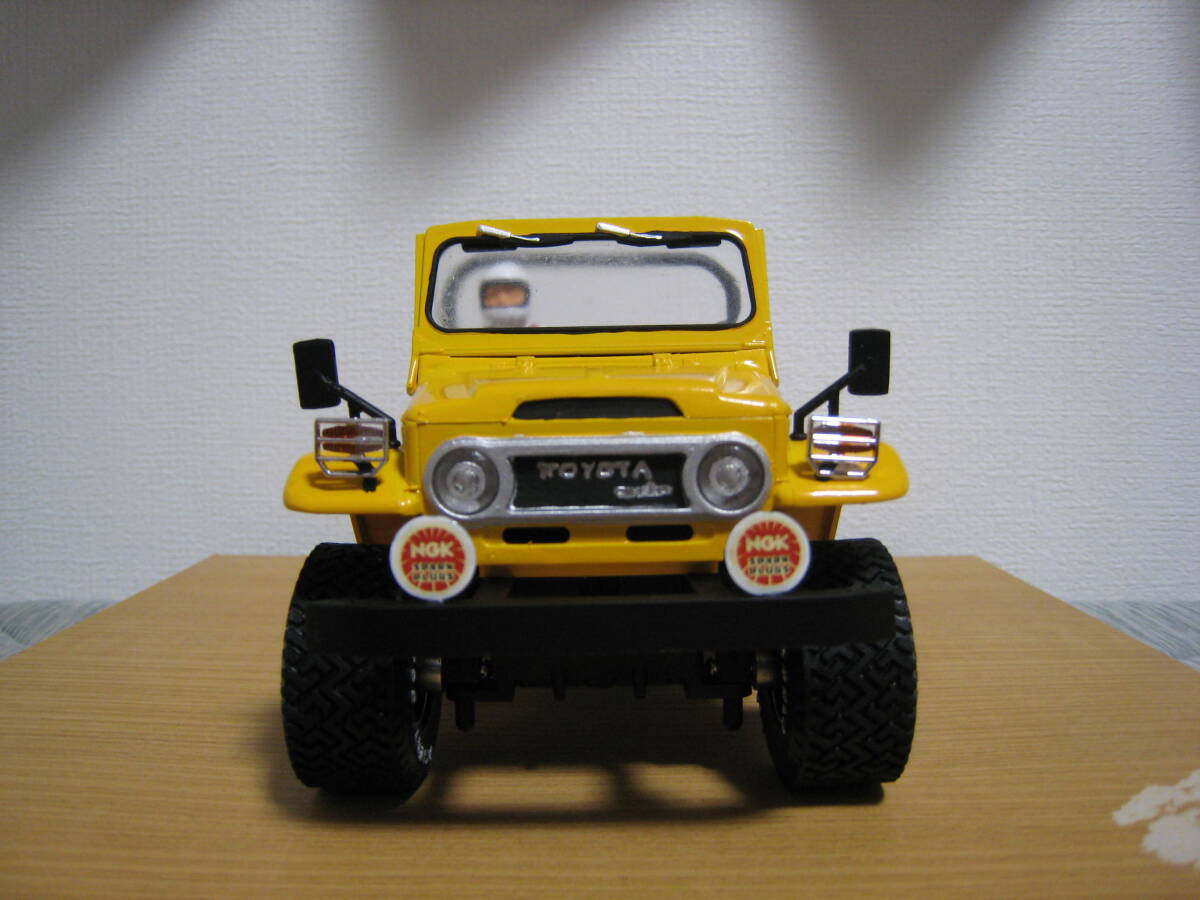 Yahoo!オークション - アオシマ 1/20 トヨタ ランドクルーザー BJ40 プ...
