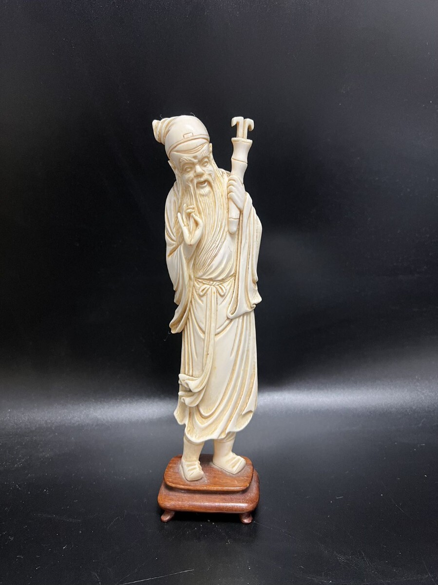 Yahoo!オークション - K0304 中国美術 天然素材 彫刻 人形 置物 細密彫...