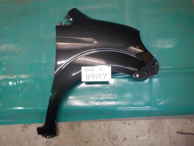 Yahoo!オークション - ポルテ DBA-NCP141 右Fフェンダー 209