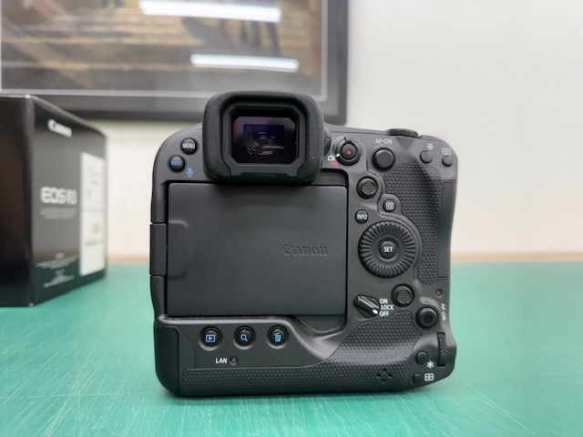 Yahoo!オークション - CANON R3