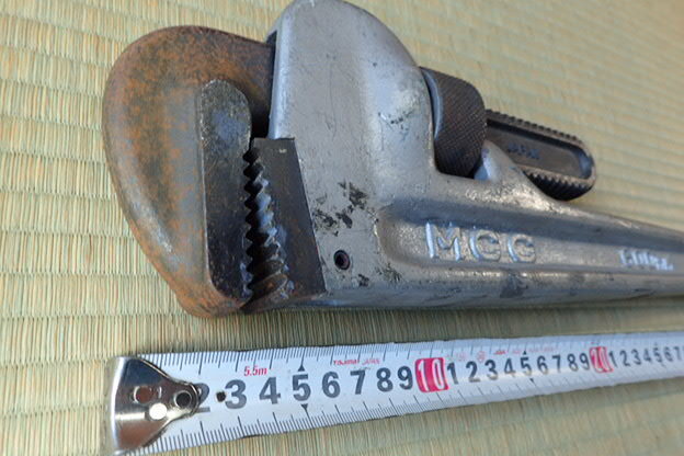 Yahoo!オークション - 26-87 MCC 600㎜ パイプレンチ アルミ パイレン ...