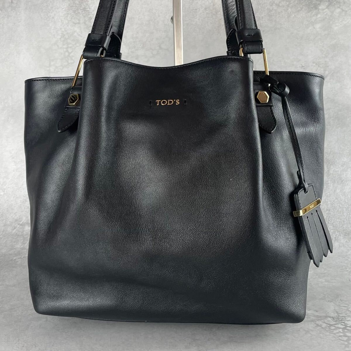 Yahoo!オークション - 【極美品】トッズ TOD'S メンズ A4収納 ビジネス...