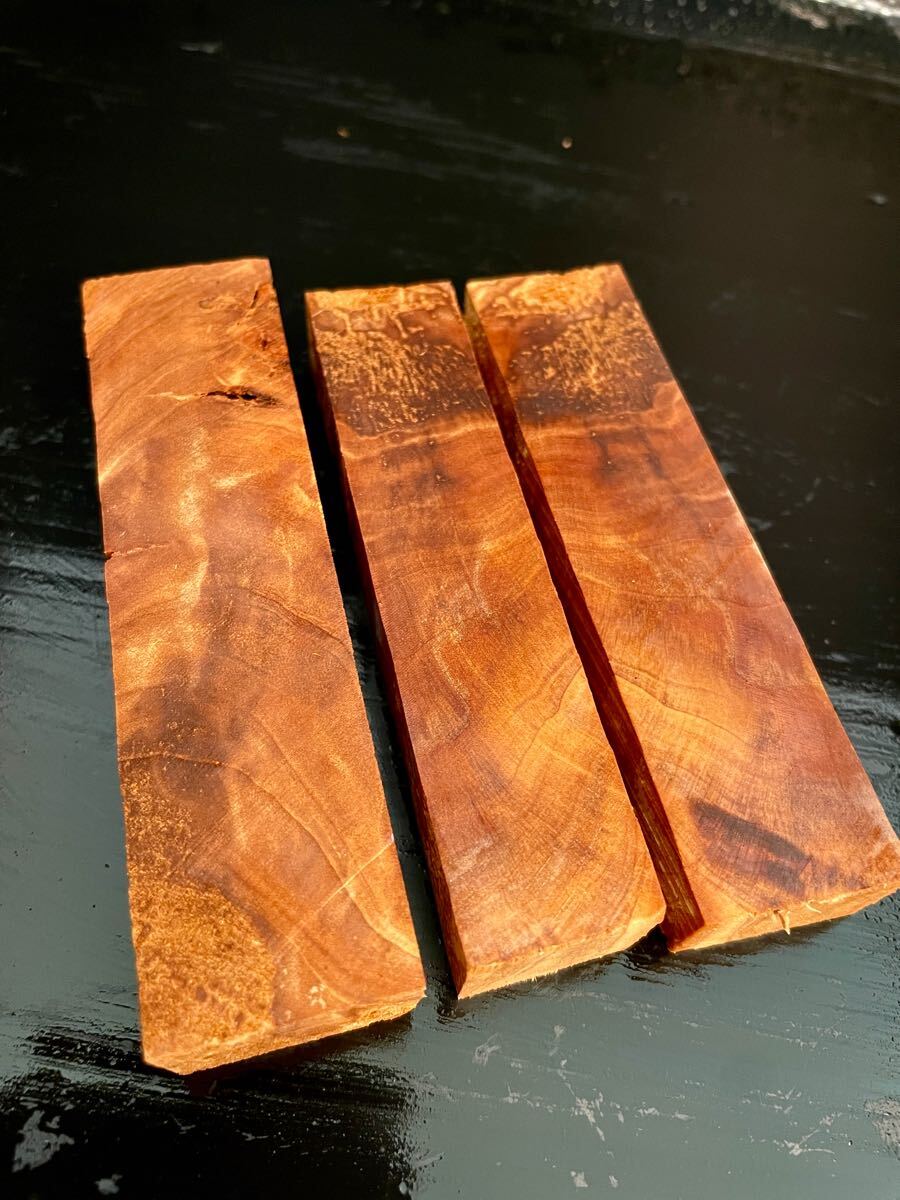 Yahoo!オークション - 『Z0767』超希少銘木 インドネシア産 白檀 サン...