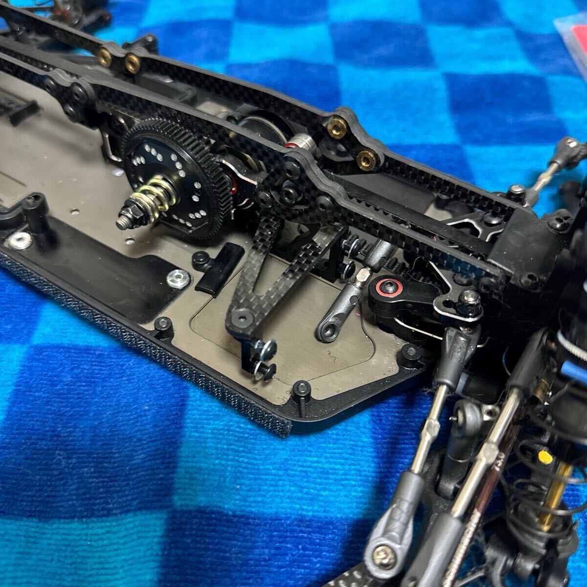 Yahoo!オークション - シュマッカー CAT L1R シャーシ 中古品 走行少な...