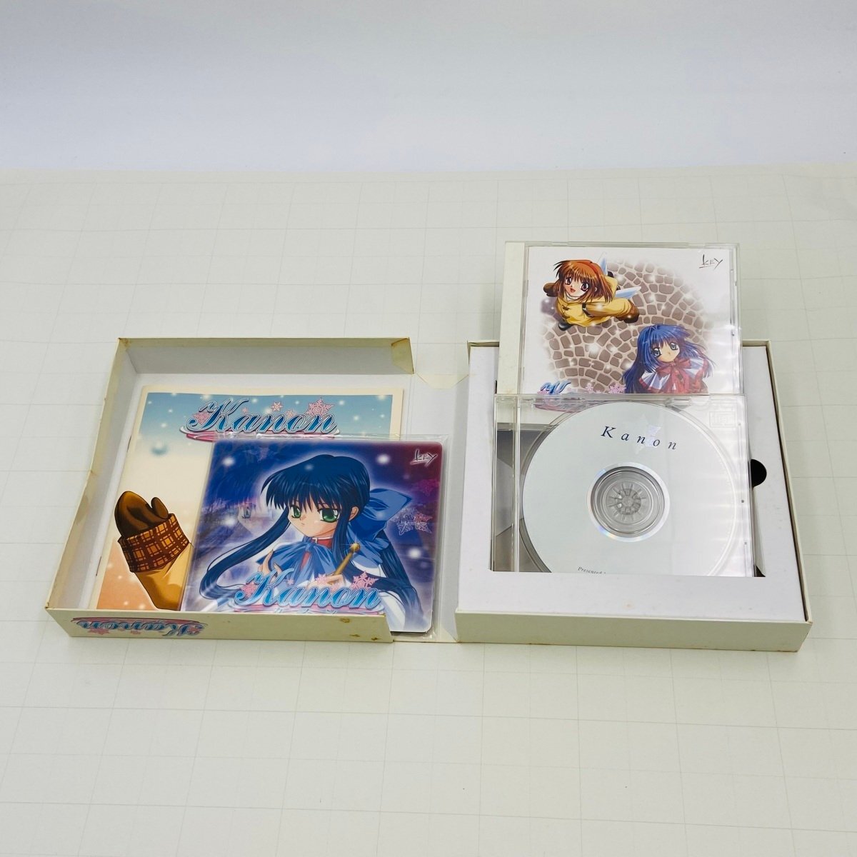 【PCゲーム Kanon カノン 通常版 Windows95 98 CDソフト】の商品情報｜アダルトカテゴリ｜エロカテ.com