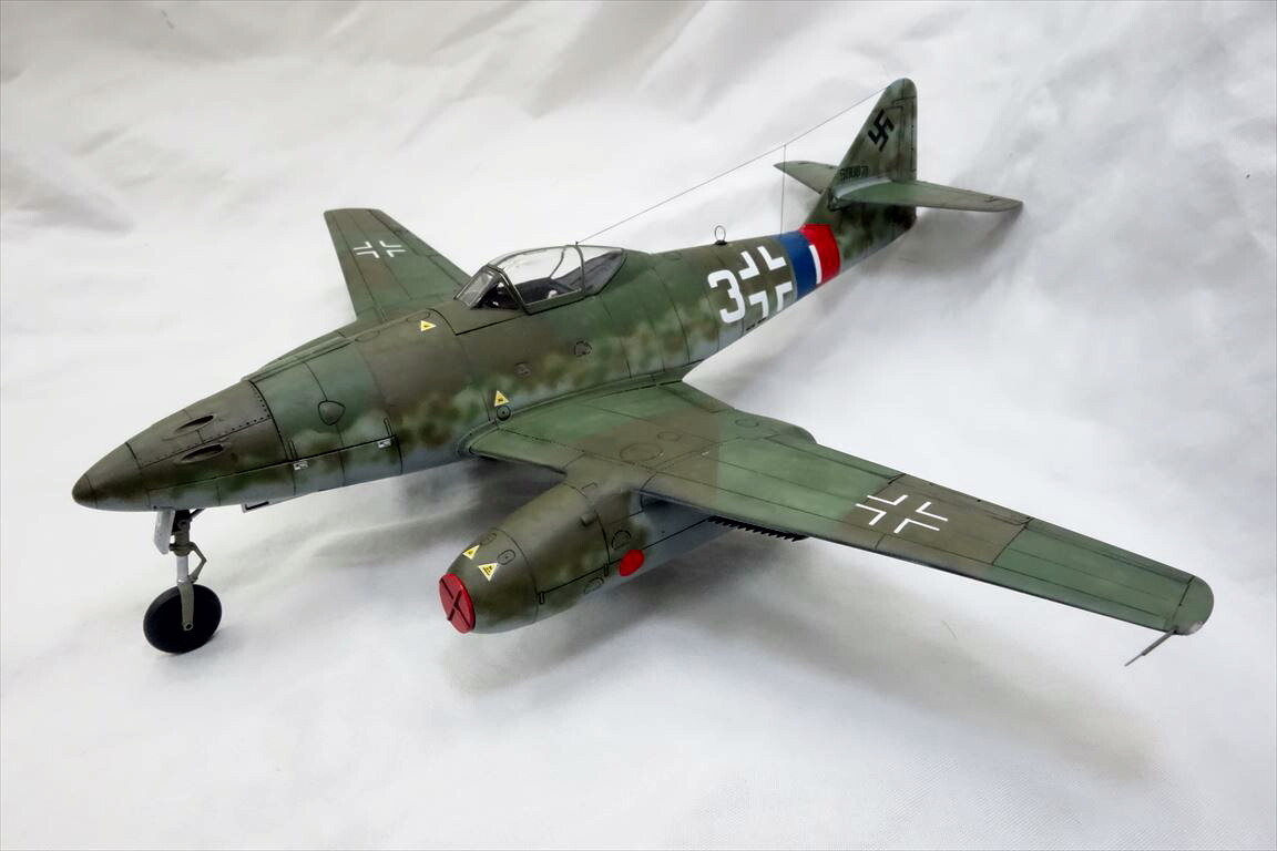 Yahoo!オークション - 完成品1/48 メッサーシュミット Me262A-1a