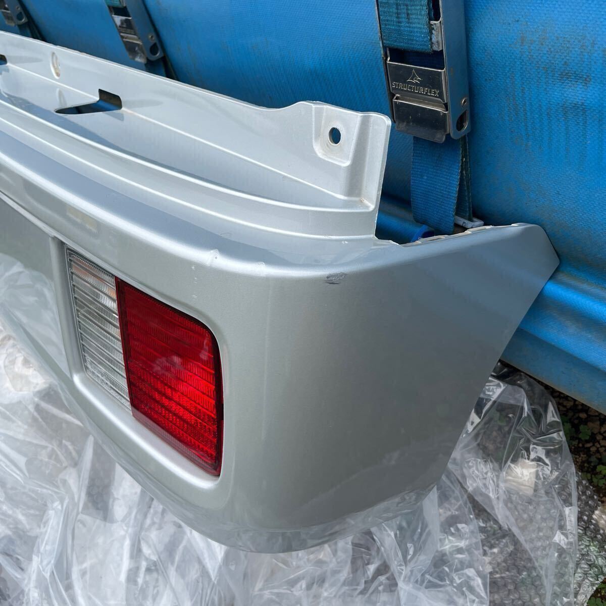 Yahoo!オークション - エブリーバン エブリィDA17 V 純正 テールライト...