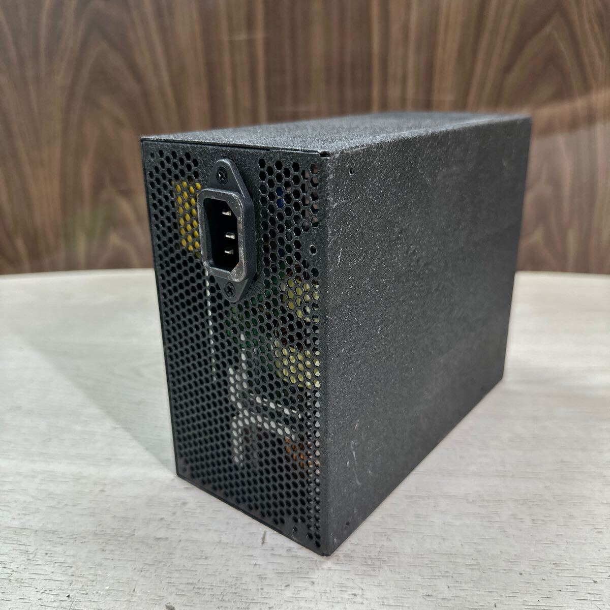 Yahoo!オークション - DB11-72 激安 PC 電源BOX SILVER STONE SST-ST10...