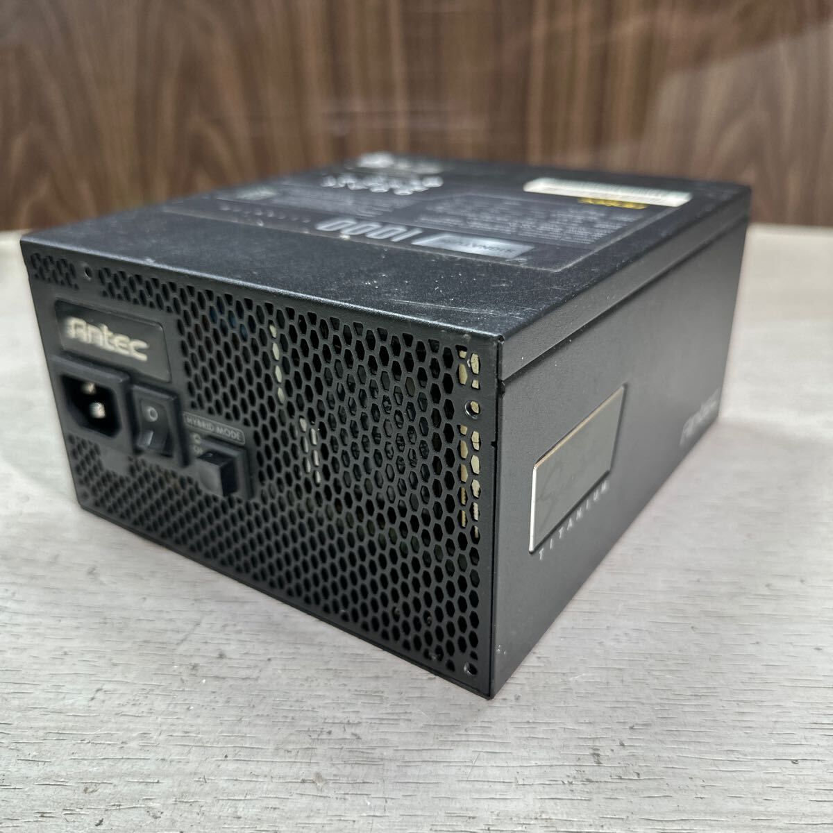 Yahoo!オークション - DB11-108 激安 PC 電源BOX Antec SIGNATURE 1000...