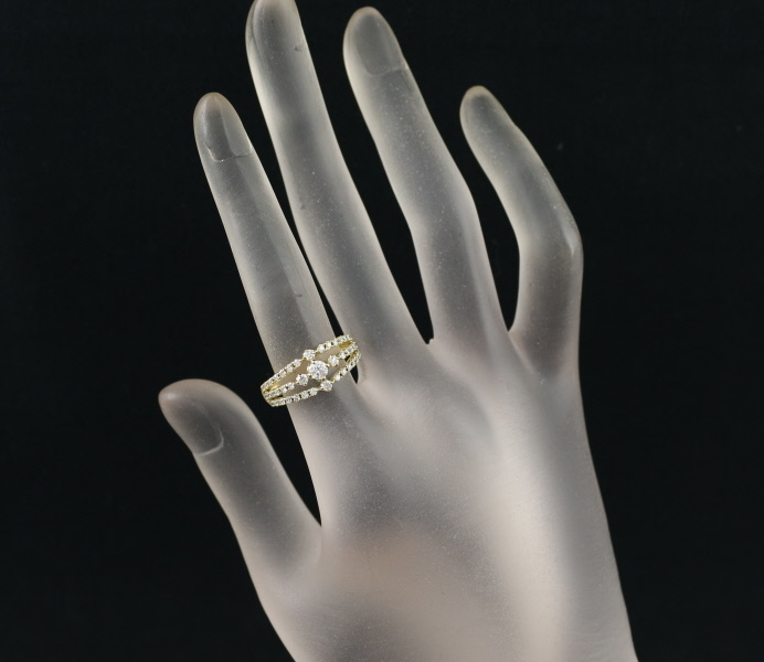 Yahoo!オークション - ダイヤ ダイヤモンド 0.65ct リング K18YG 指輪 ...