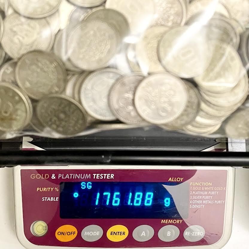 Yahoo!オークション - 5769ま【日本銀貨】100円銀貨 360枚 まとめ 約1....