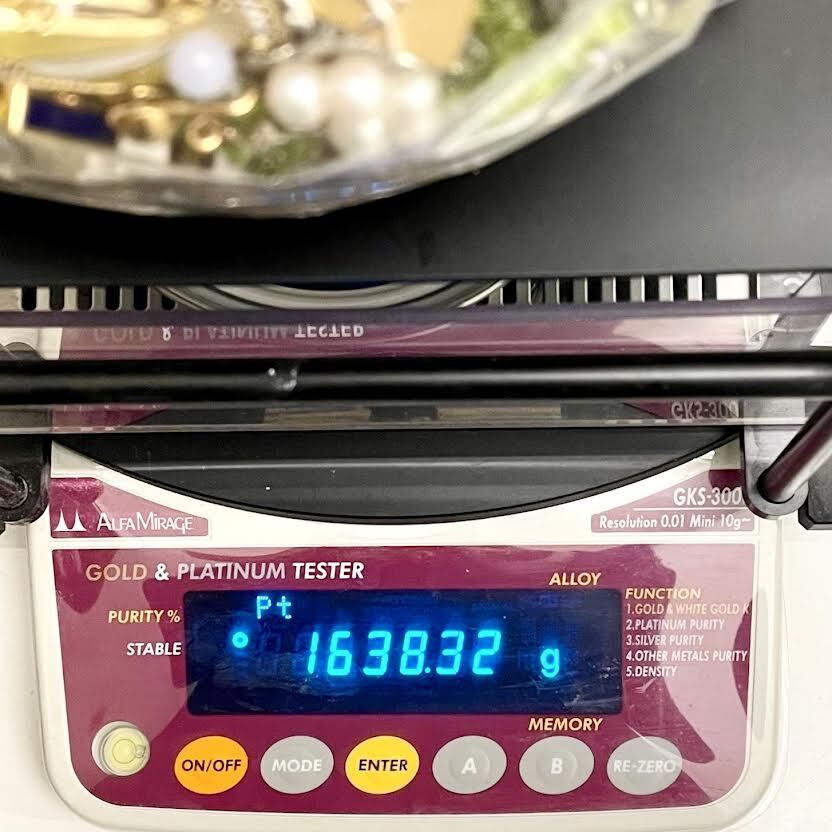 Yahoo!オークション - 5948ま【1.6kg超】メッキアクセサリー まとめ 1....