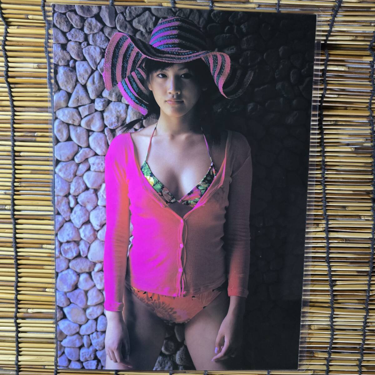 【高品質厚手150μラミネート加工】綾瀬はるか 水着 A4 雑誌切り抜4ページ【グラビアアイドル】l31｜代購幫