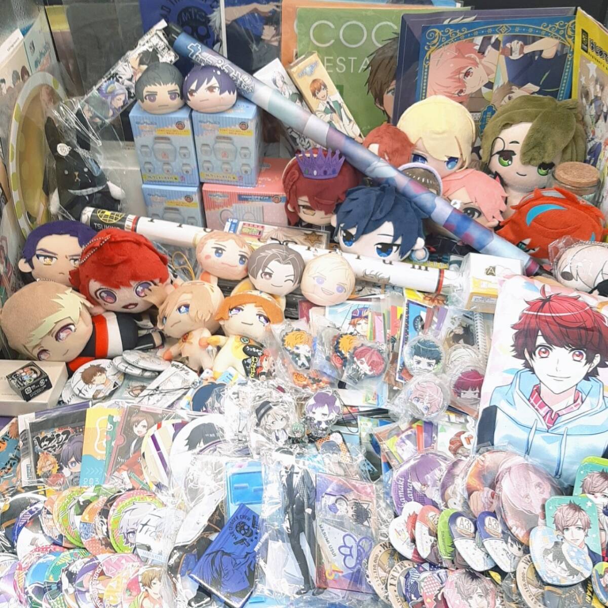 Yahoo!オークション - e240 アニメグッズ まとめ 大量 A3 Free あんス...