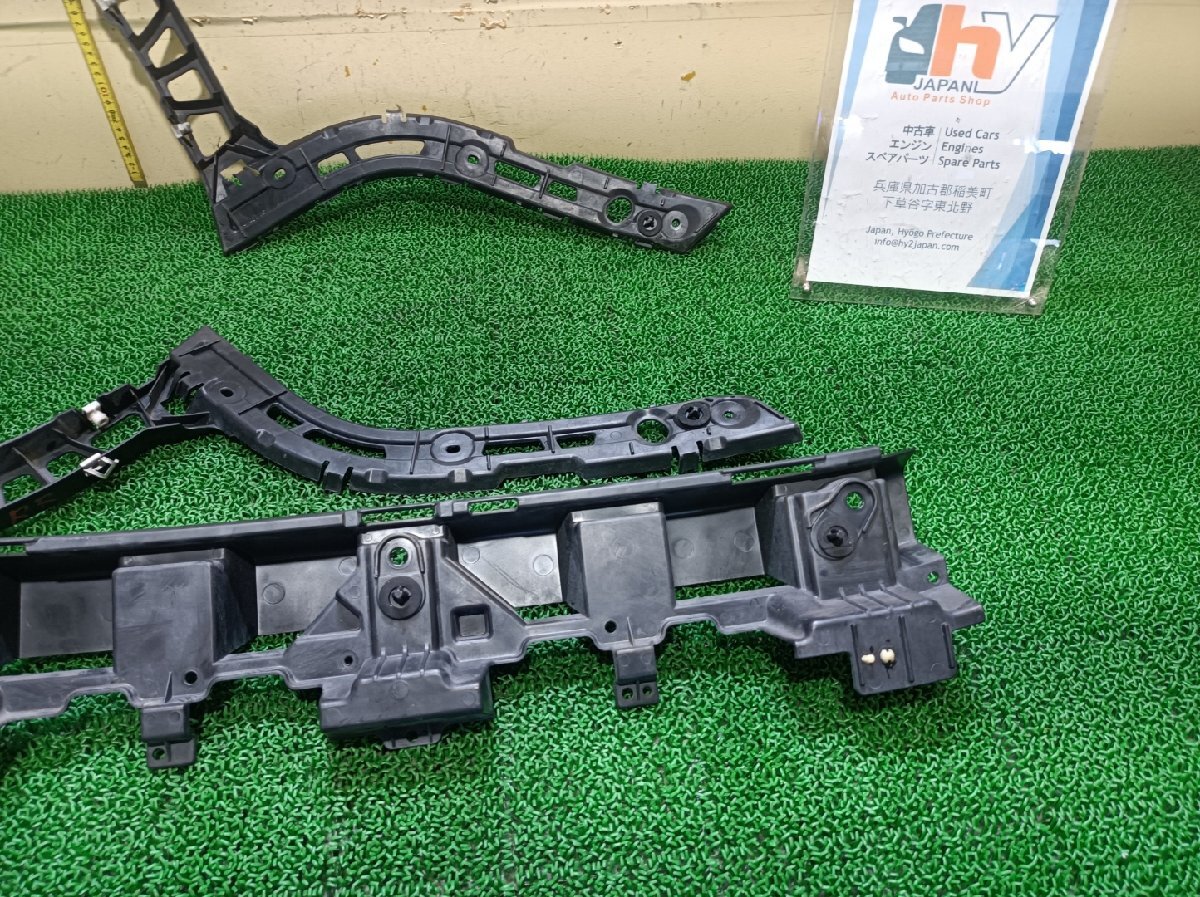 Yahoo!オークション - ジャガー リアバンパーブラケット 左右 XF CBA-J...