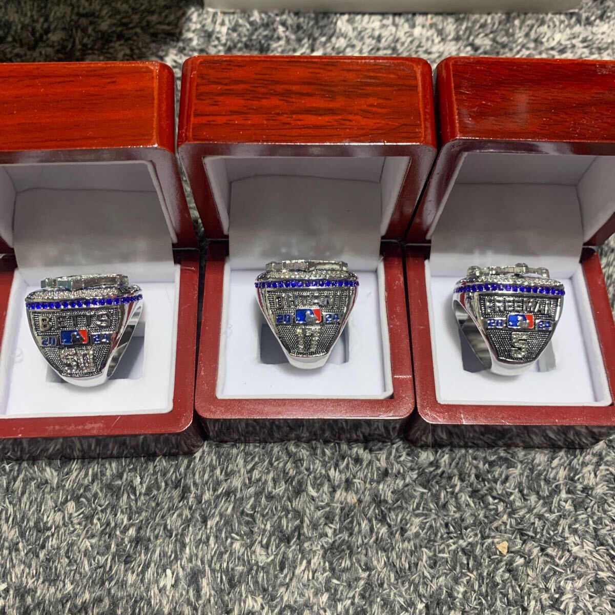 日本代購代標第一品牌【樂淘letao】－新品未使用 ドジャース ワールドシリーズ チャンピオンリング MVPトリオセット レプリカ 大谷 ベッツ フリーマン 3個セット箱付き