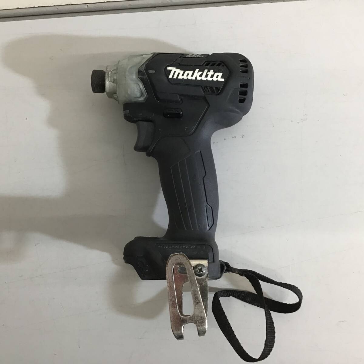 品 マキタ makita 10.8V コードレスインパクトドライバー TD111DZB 本体のみ(本体)｜売買されたオークション情報、yahooの商品情報をアーカイブ公開 - オークファン ...