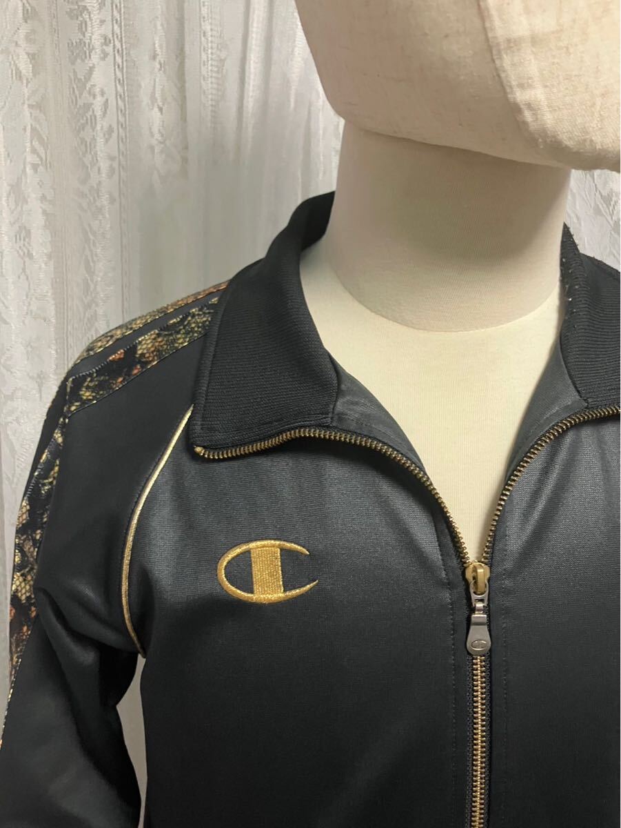 Champion チャンピオン ジャージ 刺繍ロゴ ジップアップ Champion チャンピオン ジャージ 刺繍ロゴ ジップアップ