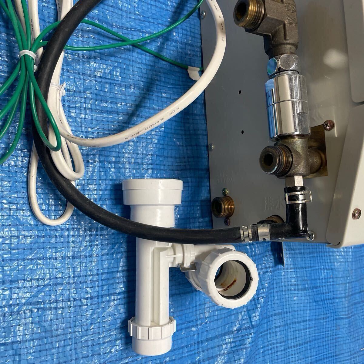 Yahoo!オークション - INAX 小型電気温水器（EHPN-CA4S1-L）【LIXIL TO...