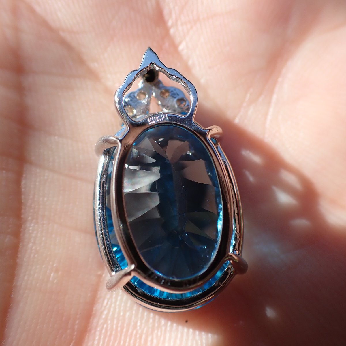 Yahoo!オークション - F4138 希少なファンシーカットブルーブルートパ...