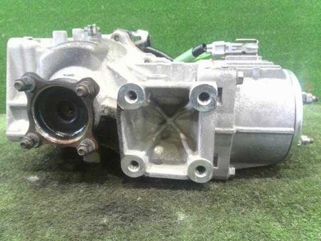 Yahoo!オークション - 中古 ノア DBA-ZRR85G RリジットデフASSY 3ZR-FA...