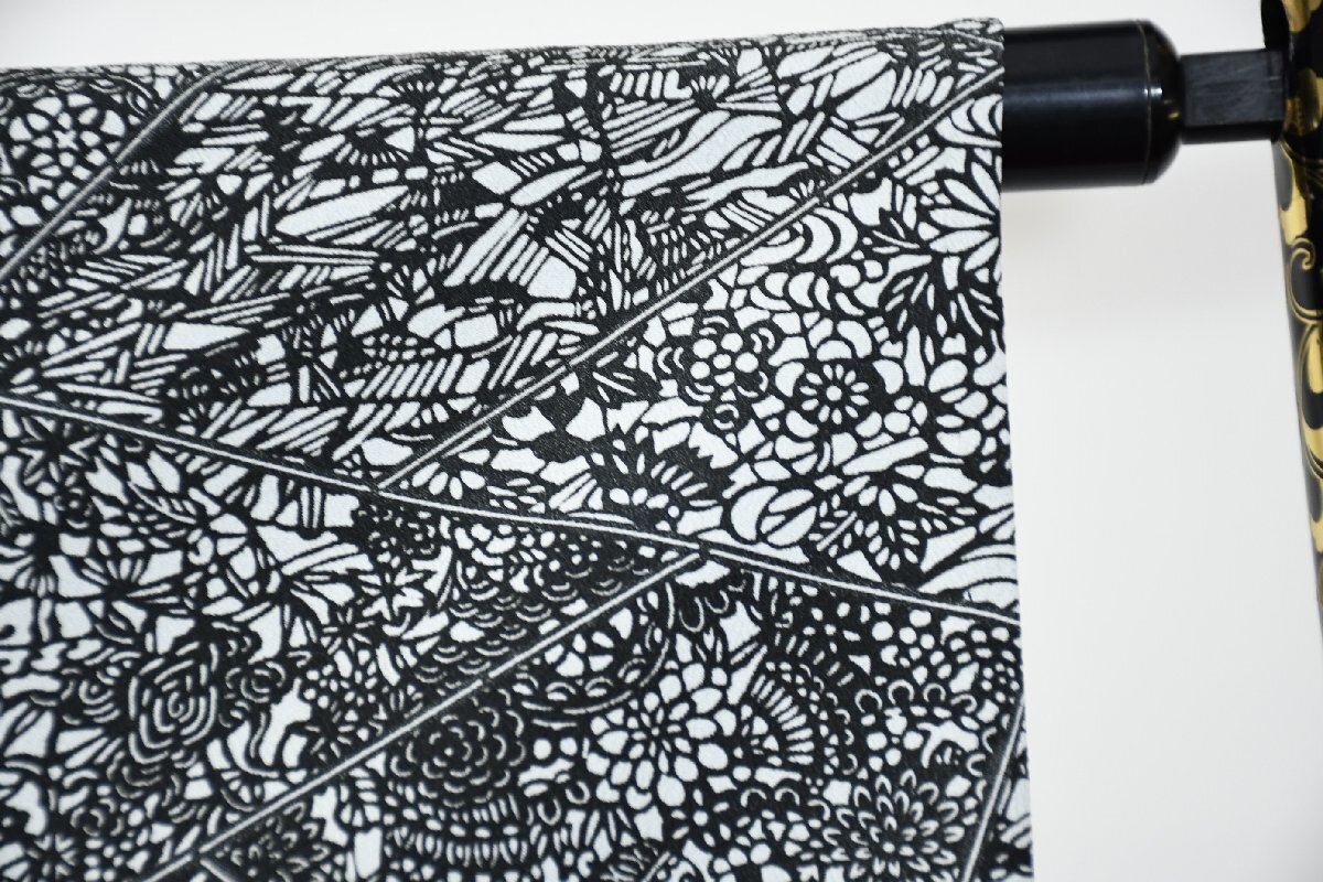 Yahoo!オークション - 小紋 着物 単衣 割文 洗える着物 花 黒 身丈161c...