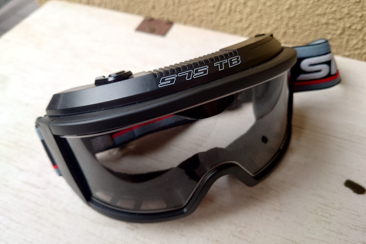 Yahoo!オークション - 即決 SWANS スワンズ 575 TB ゴーグル スノーボ...