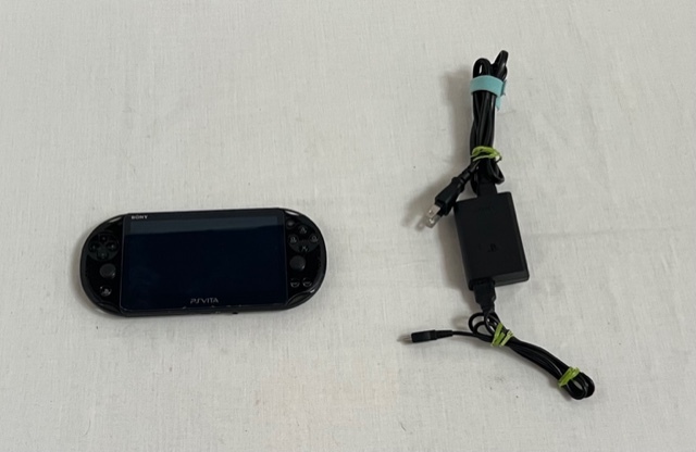 Yahoo!オークション - a212 SONY ソニー PSVITA プレイステーションビ...