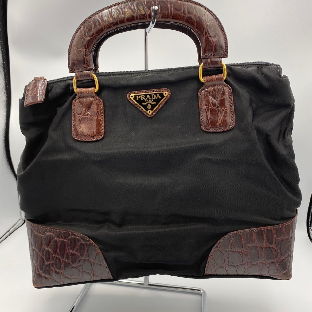 1円 B024 プラダ PRADA ハンドバッグ クロコ型押し ギャランティカード 保存袋付(ハンドバッグ)｜売買されたオークション情報、yahooの商品情報をアーカイブ公開 - オークファン ...