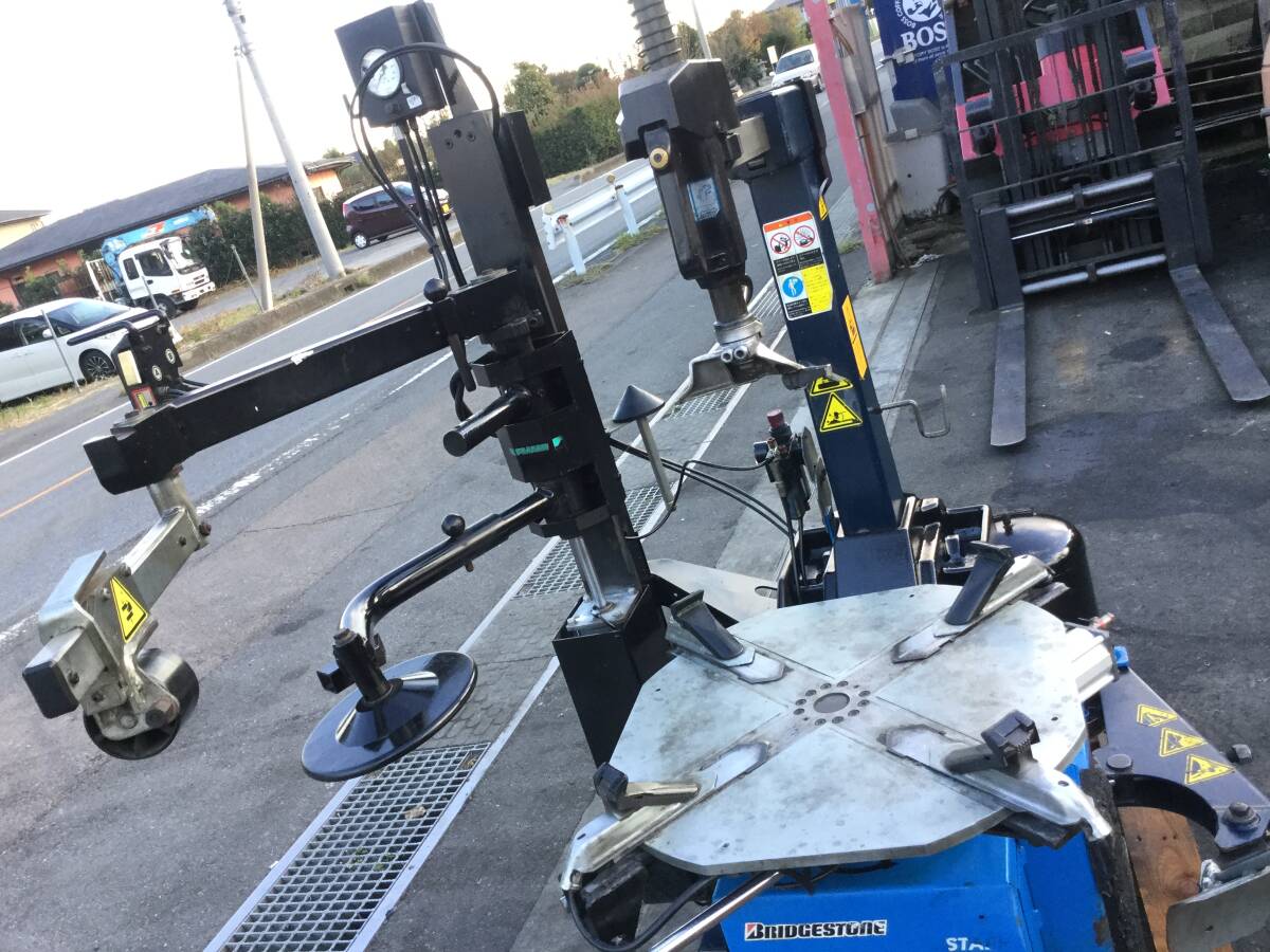 タイヤチェンジャーHOFMANN PC-70A 3相200V み(タイヤチェンジャー)｜売買されたオークション情報、yahooの商品情報をアーカイブ公開 - オークファン（aucfan.com）