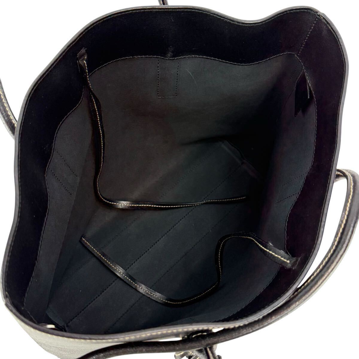 Yahoo!オークション - 【PRADA レザー】トート ハンド バッグ A4収納 ...