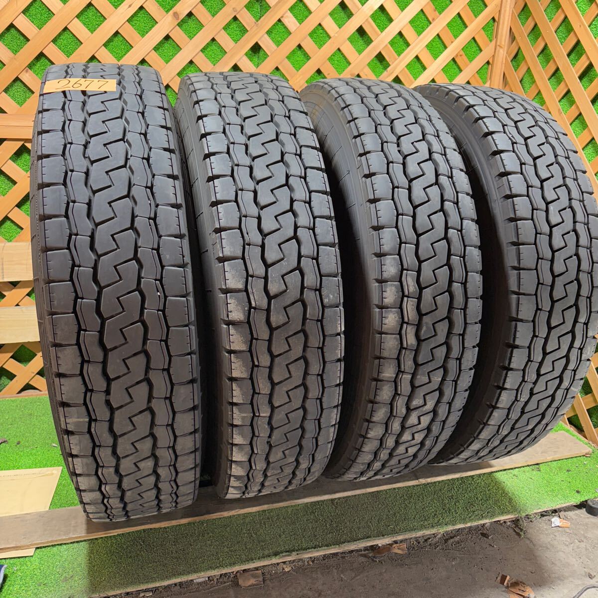 2677 グッドイヤー 11R22.5 16PR バリ山 MIX サマー 夏 4本 8分山 2024 13ミリ 激安プライス(タイヤ)｜売買されたオークション情報、yahooの商品情報を ...