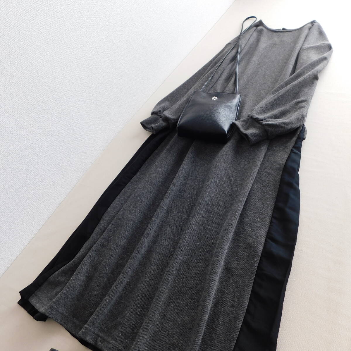 Yahoo!オークション - フェリシモ 1回着 ワンピース ロング Z959