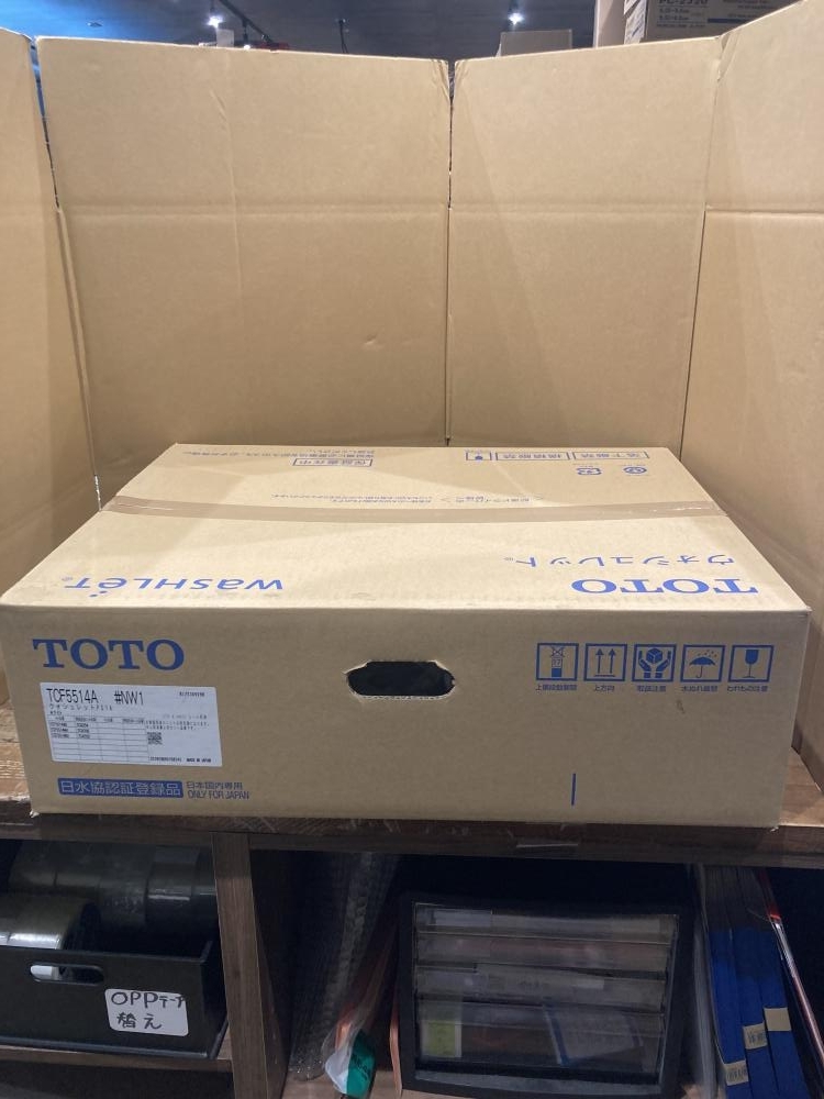 Yahoo!オークション - 020 未使用品・即決価格 TOTO 温水洗浄便座 TCF5...