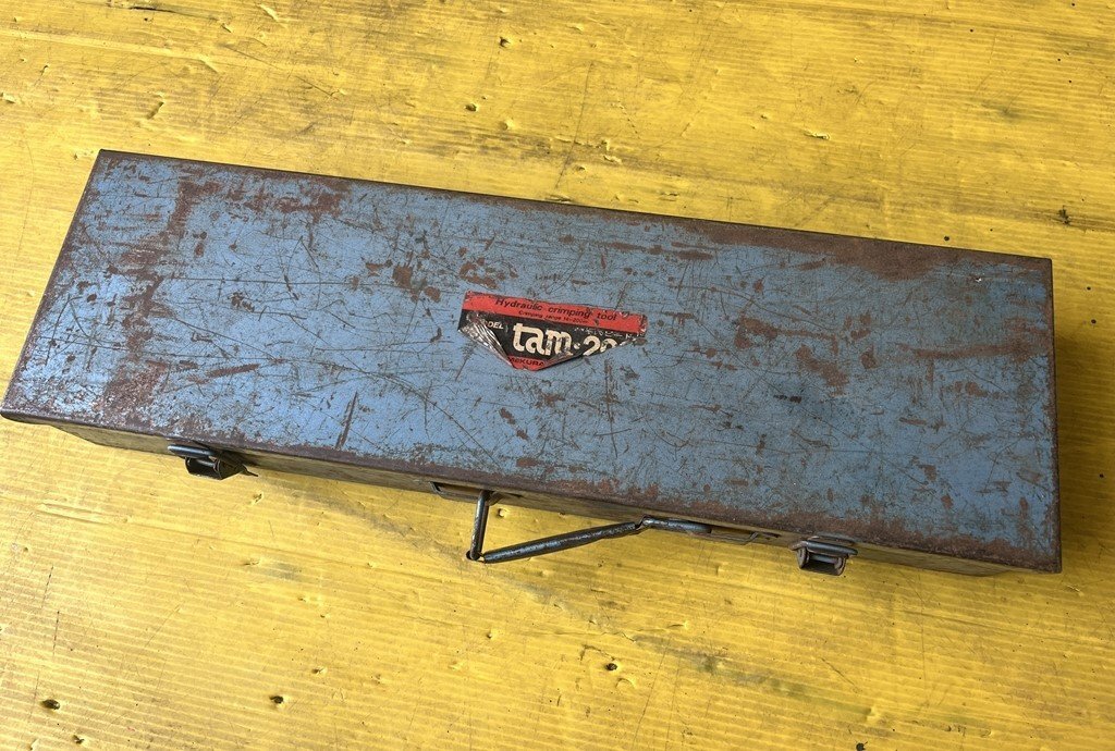 Yahoo!オークション - TAM-20F 手動油圧圧着工具 亀倉精機