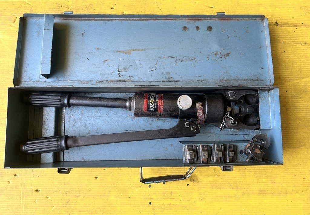 Yahoo!オークション - TAM-20F 手動油圧圧着工具 亀倉精機