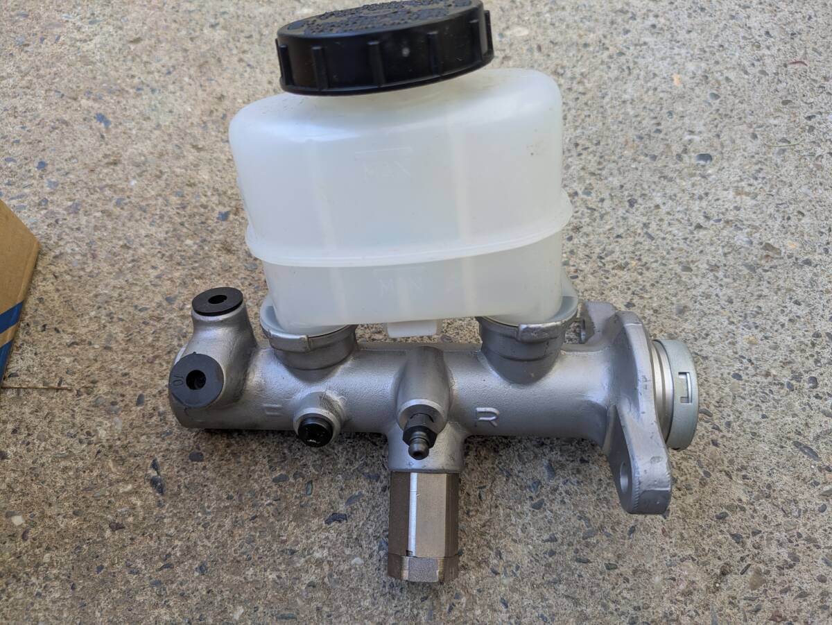 Yahoo!オークション - 日産純正 S14シルビア用マスターシリンダー