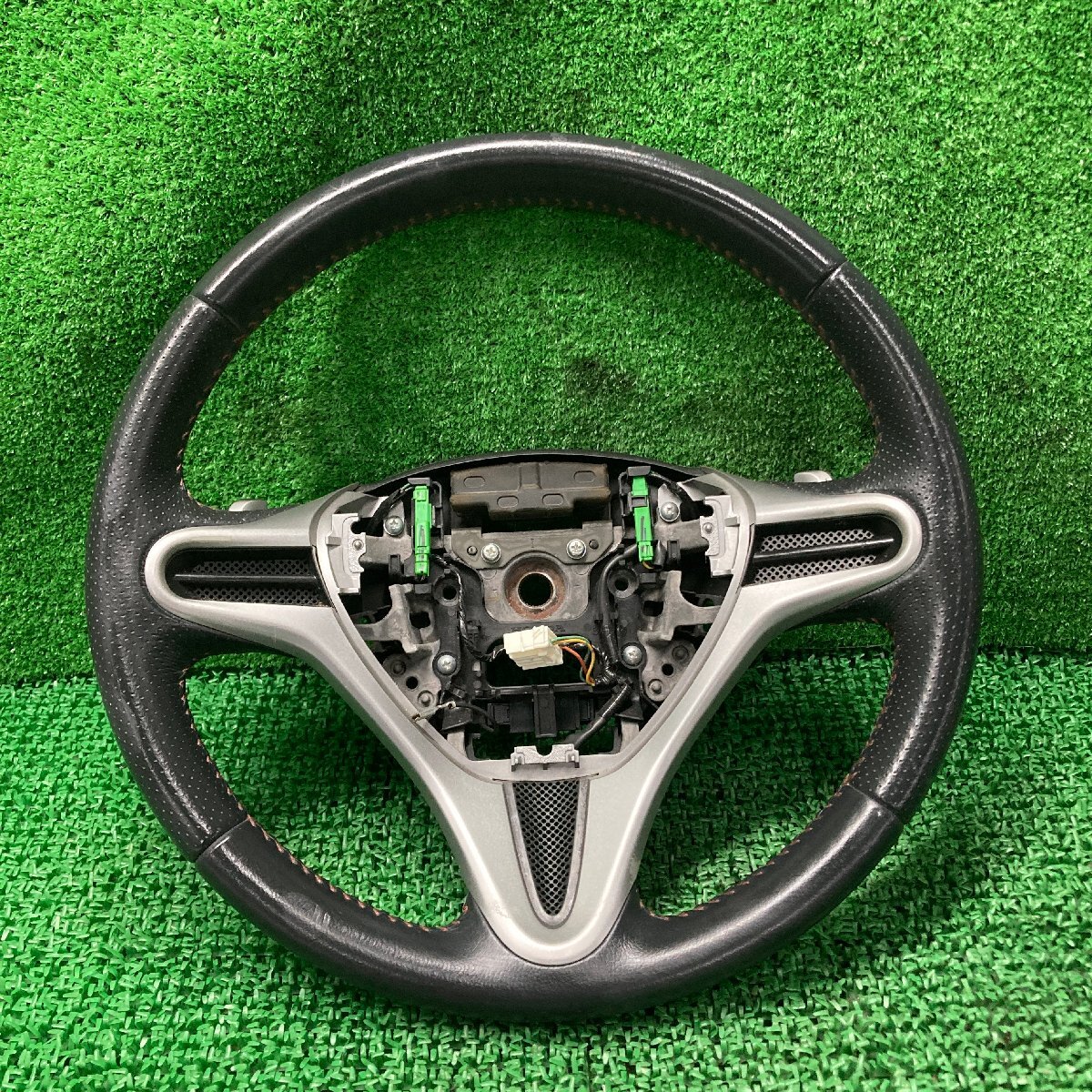 Yahoo!オークション - フィット GE8 RS ハンドル ステアリング (W1049...