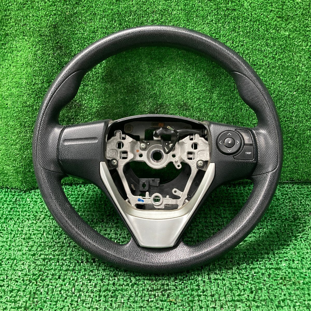 Yahoo!オークション - 値下げ再出品 カローラアクシオ NKE 165 ハンド...