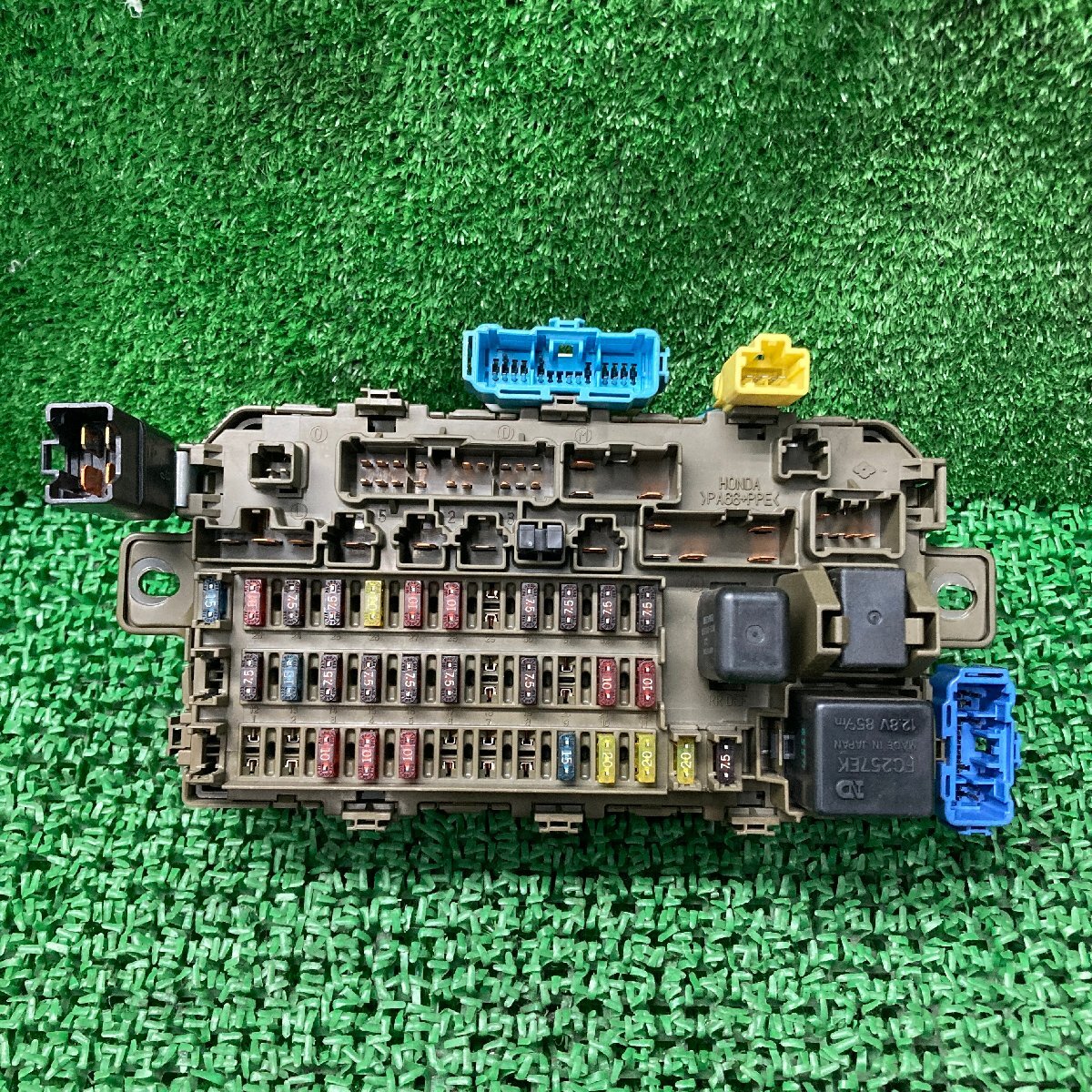 Yahoo!オークション - シビック EK3 VTi ヒューズボックス 38600-S04-...