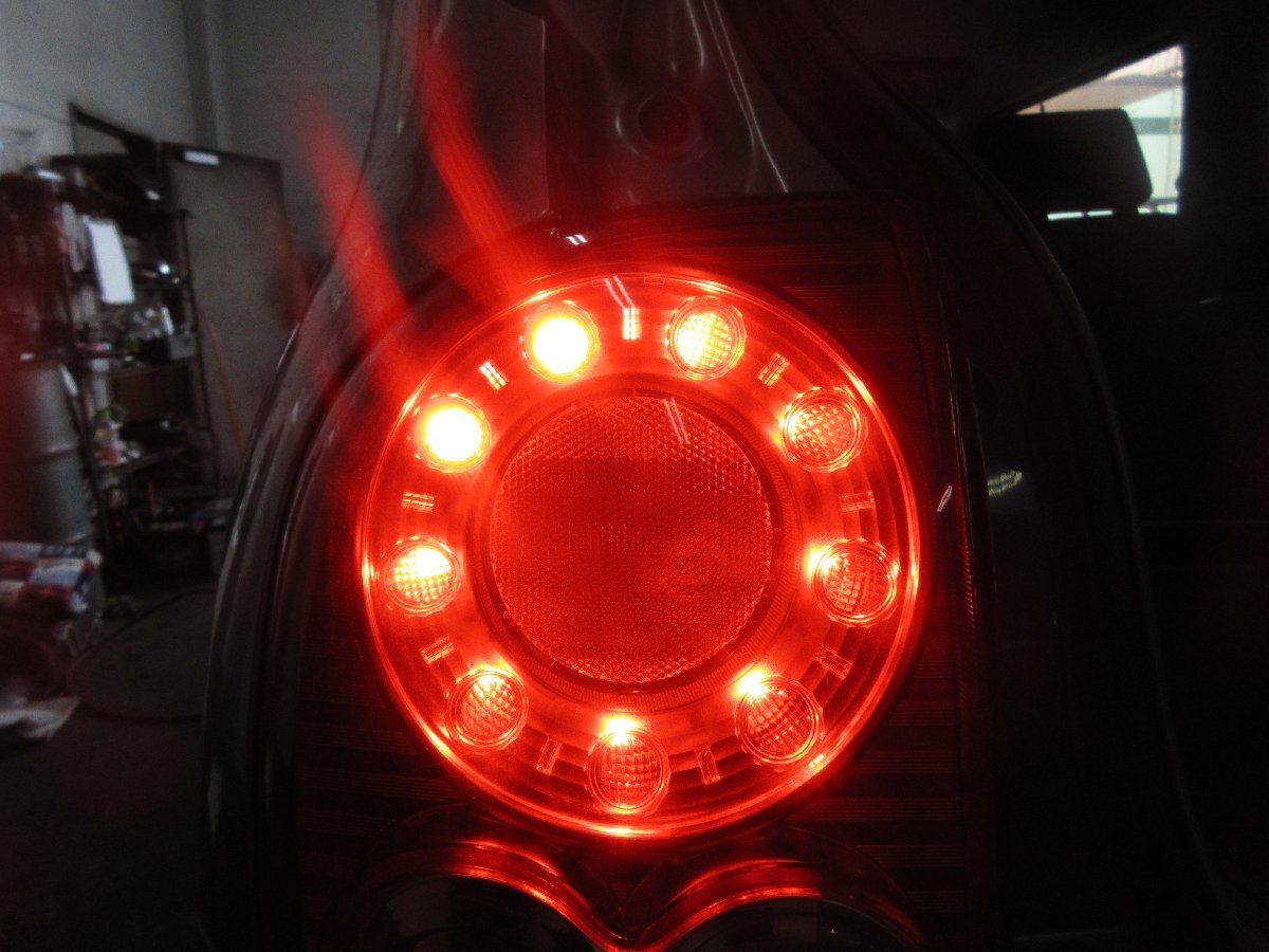 Yahoo!オークション - アルトラパン HE22S 左 テールランプ テールラ...