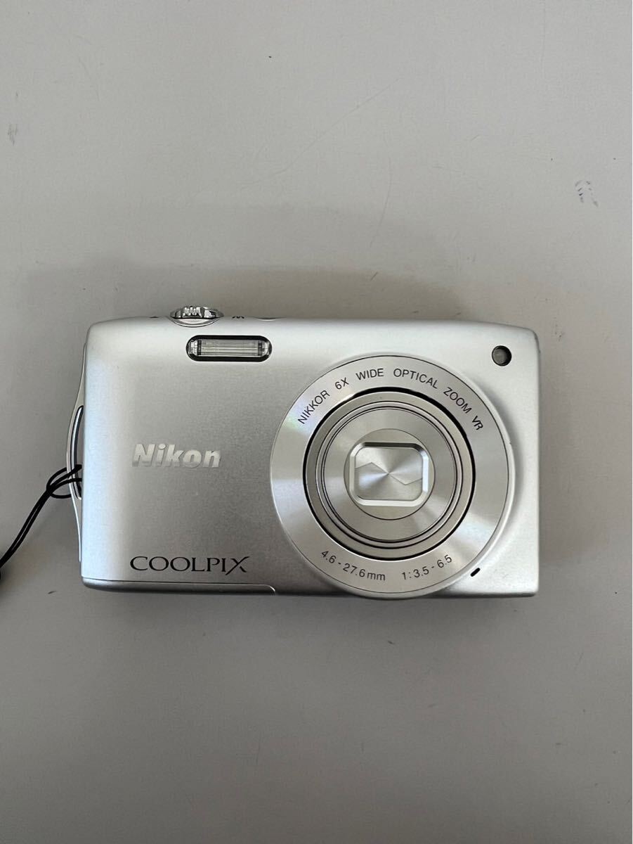 Nikon COOLPIX S3300 シルバー デジタルカメラ(ニコン)｜売買されたオークション情報、yahooの商品情報をアーカイブ公開 - オークファン（aucfan.com）