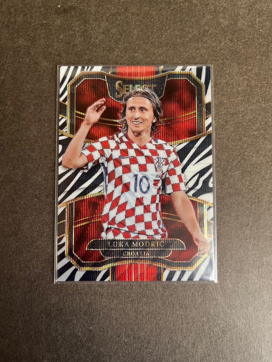 Yahoo!オークション - Panini Select soccer 2017-18 LUKA MODRIC /25