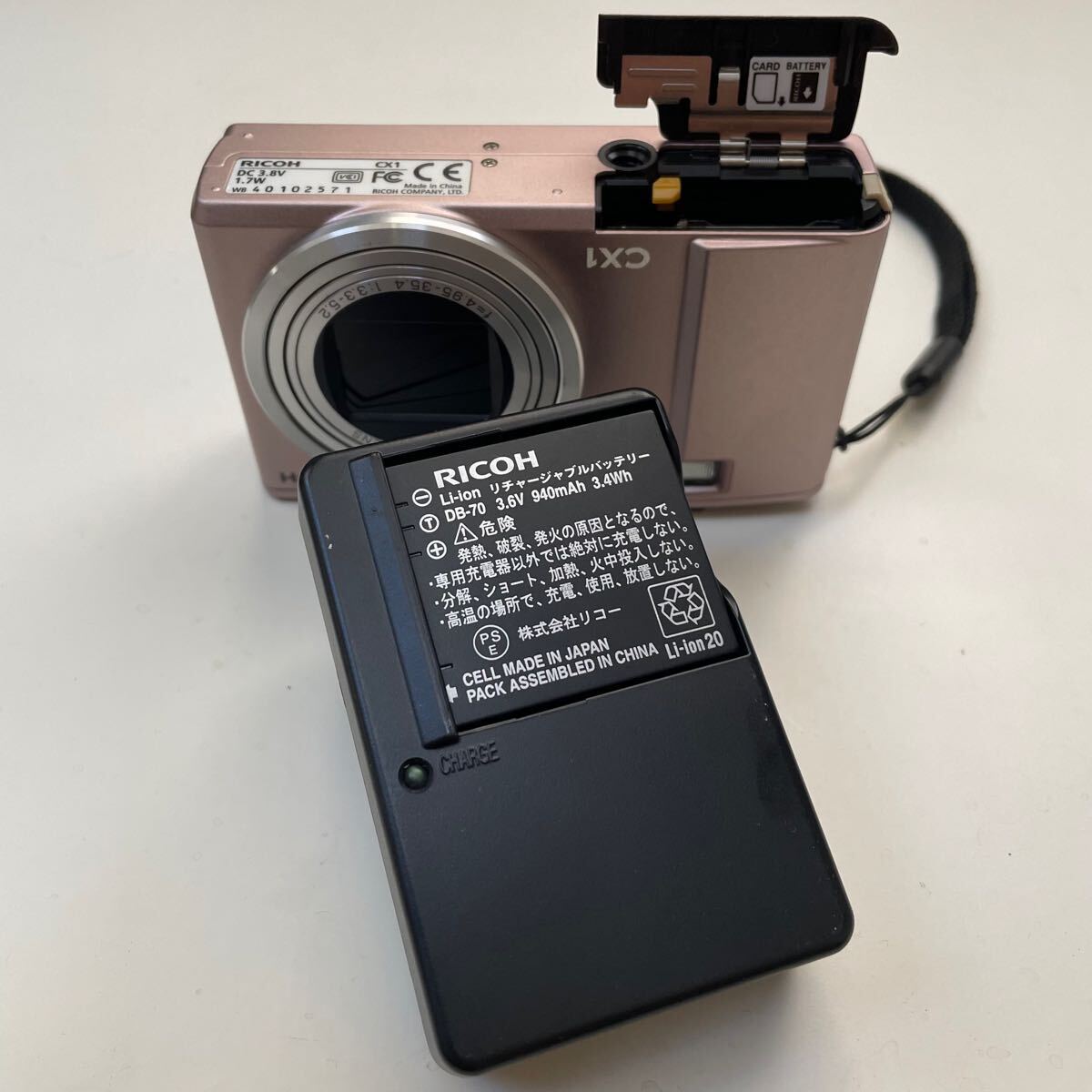 コンパクトデジタルカメラ RICOH リコー CX1 ピンク 本体＋バッテリーDB-70+充電器BJ-7 撮影可 used自宅保管品(リコー)｜売買されたオークション情報、yahooの商品情報 ...