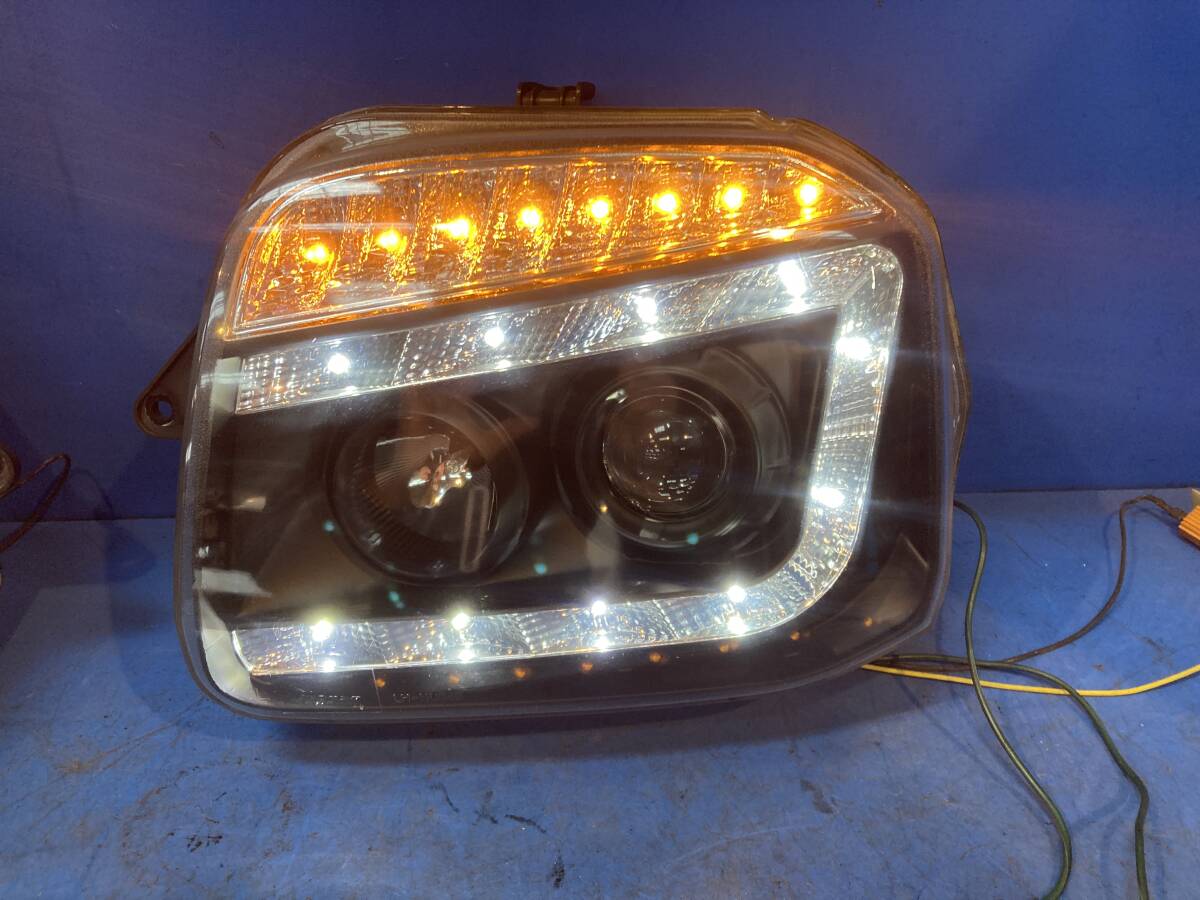 Yahoo!オークション - JB23W ジムニー JUNYAN 左右ヘッドライト LED 点...