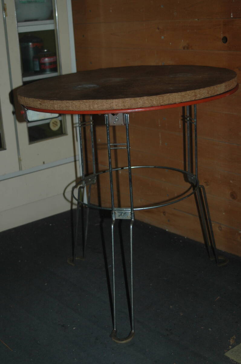 Yahoo!オークション - 昭和レトロ スチール製の丸テーブル used/OK品 ...